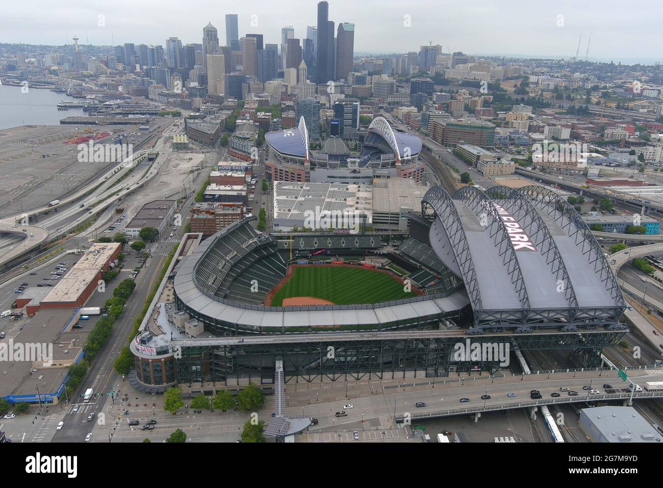 Lumen field seahawks hi-res stock photography and images - Alamy
