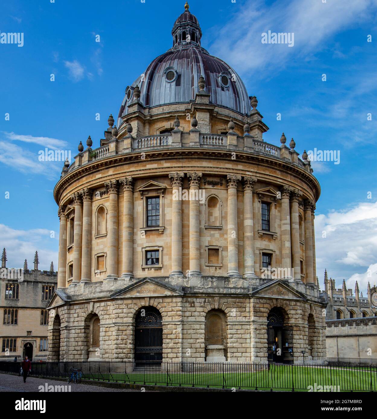 The Radcliffe Camera, part of the Bodleian Library of Oxford University ...