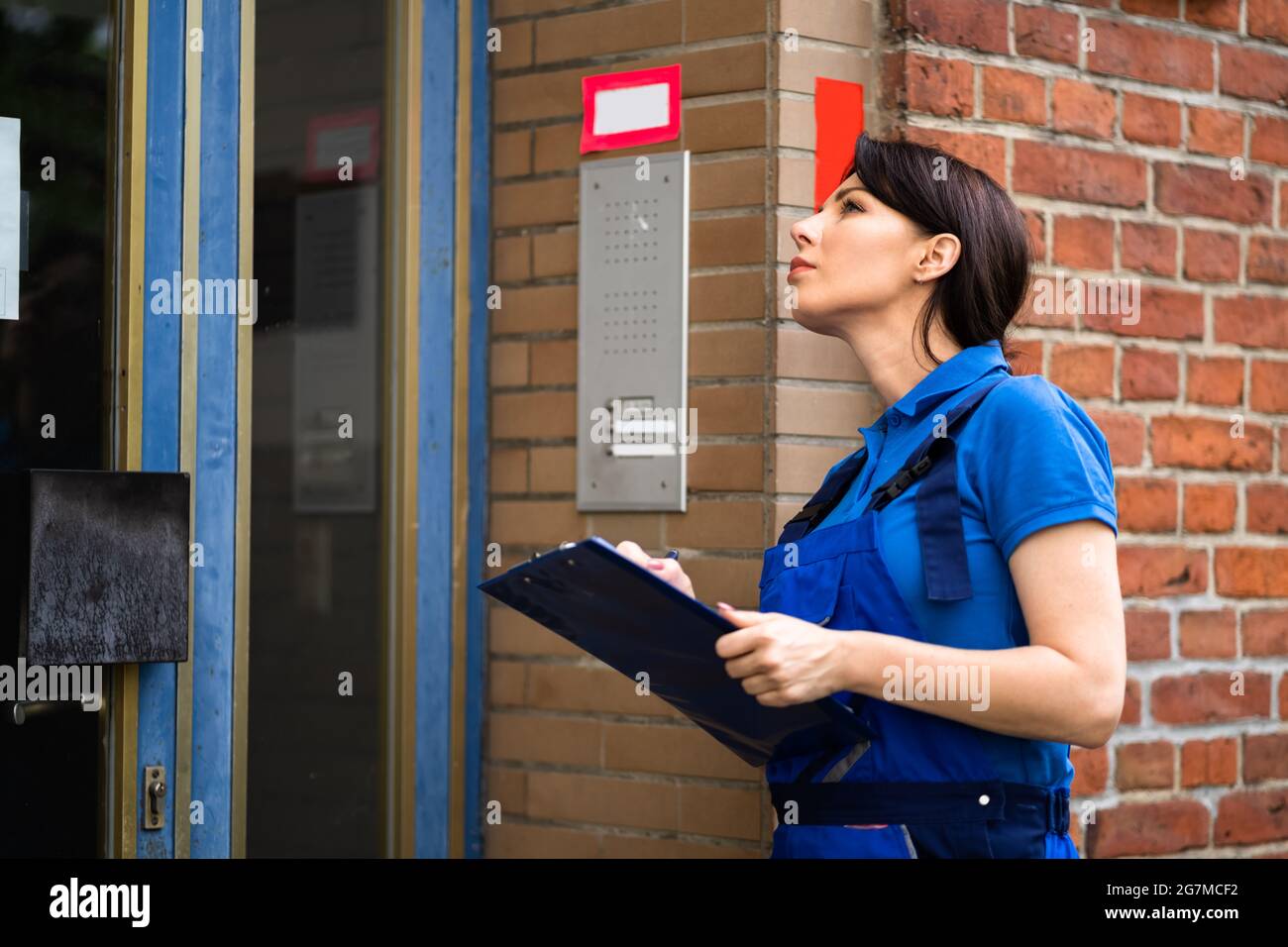 Real Estate House Property Appraisal And Inspection Stock Photo - Alamy