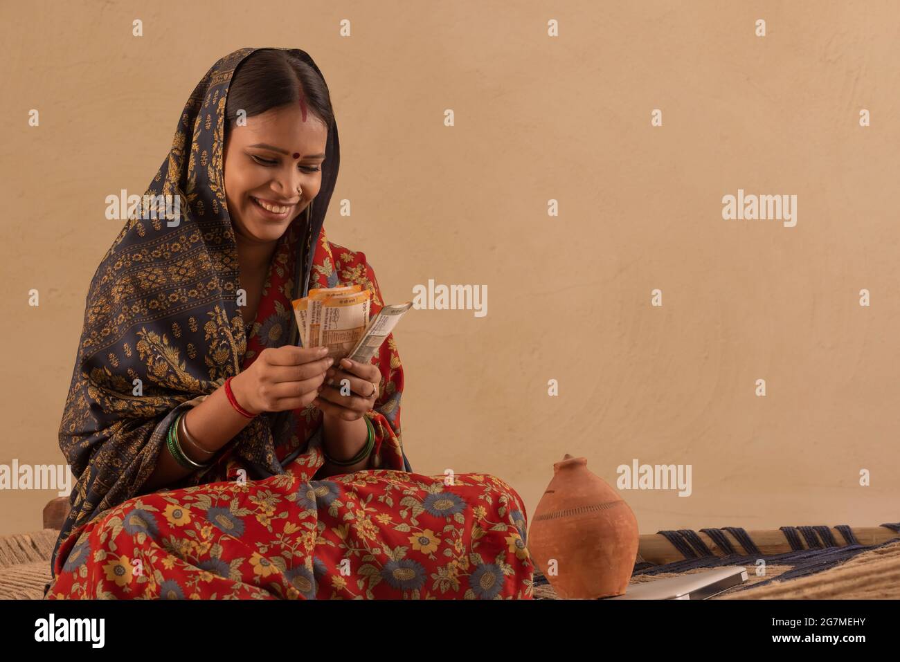 Money counting room hi-res stock photography and images - Alamy