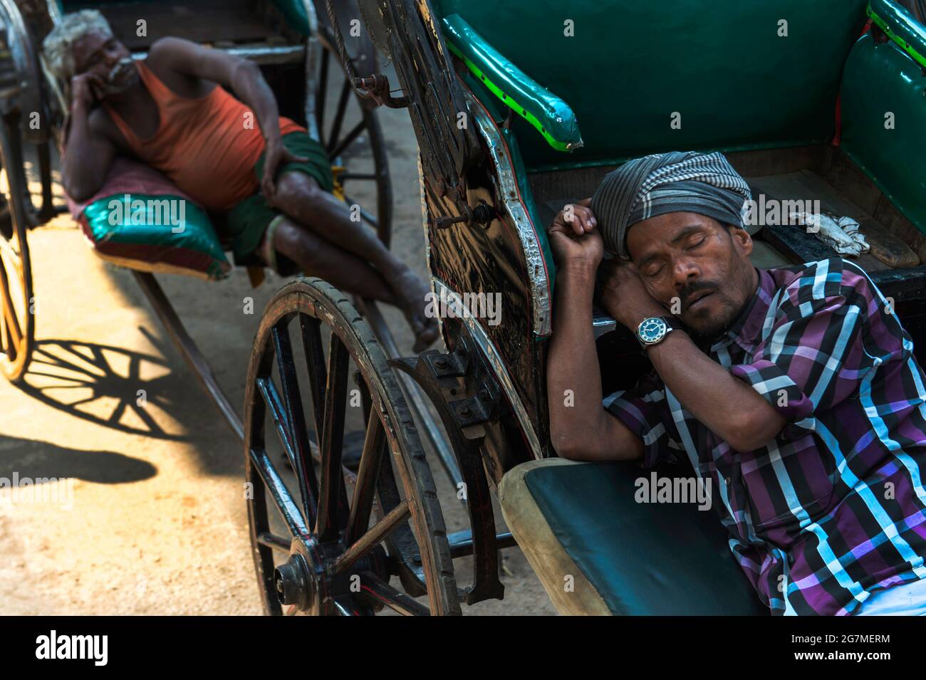 Muslim neighborhood hi-res stock photography and images - Alamy