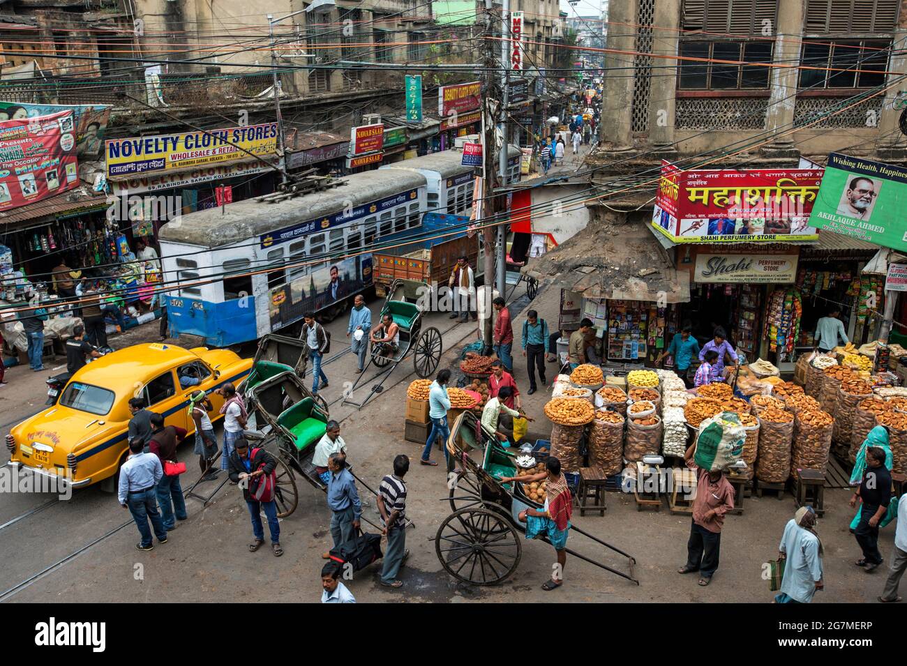 The tramway through the muslim neighborhood around the Nakhoda Mosque ...