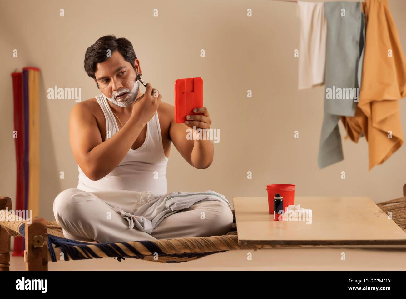 Time shaving hi-res stock photography and images - Alamy