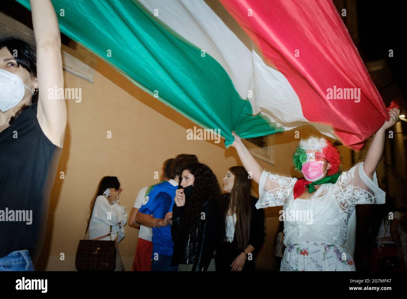 England flags euro 2021 final hi-res stock photography and images - Alamy