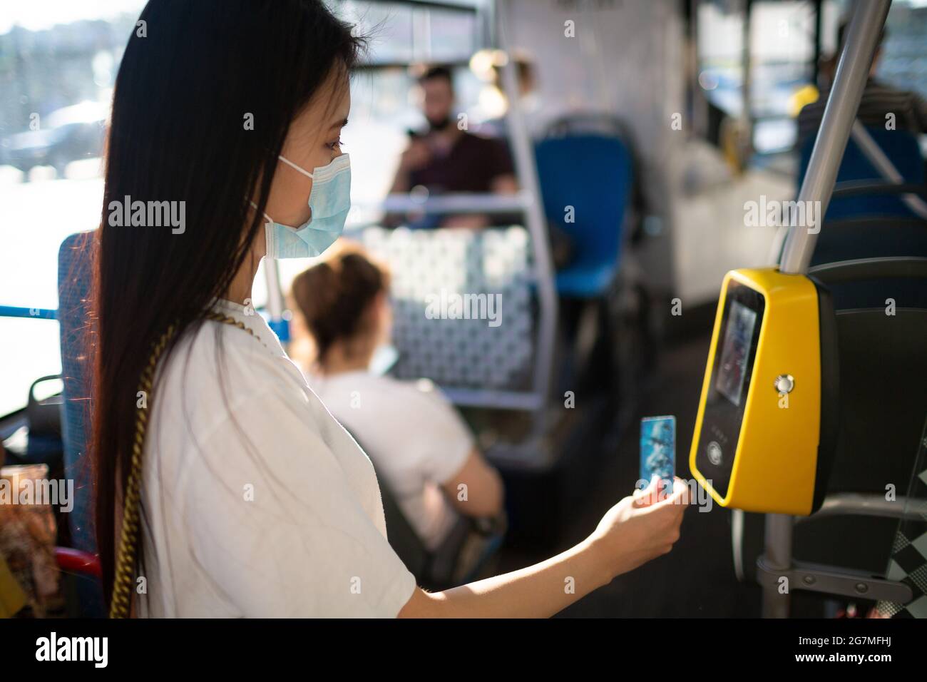 Bus paying system machine hi-res stock photography and images - Alamy