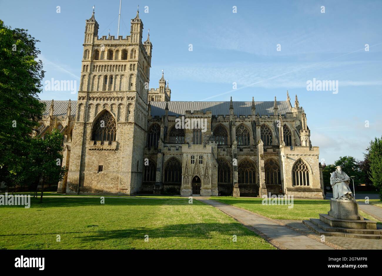 Exeter cathedral statue hi-res stock photography and images - Alamy