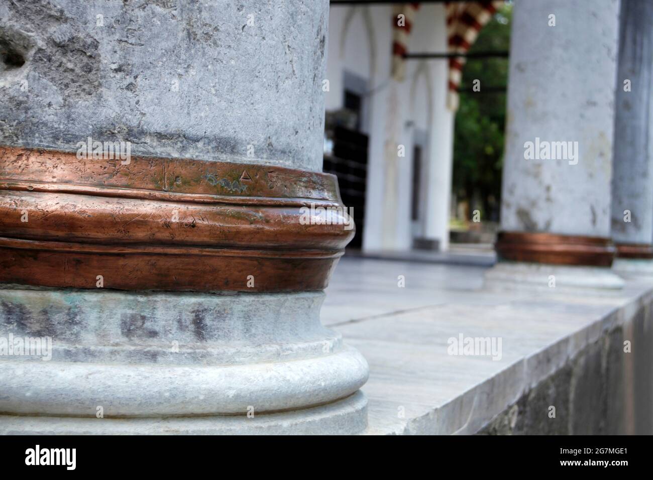 Historical mosque and columns Turkey Stock Photo - Alamy