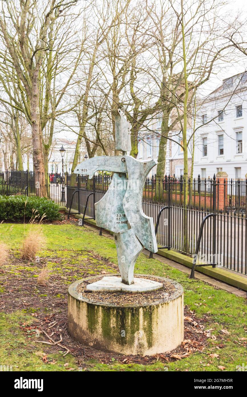 A side-on view of New Walk showing the Clicker sculpture by John Atkin ...