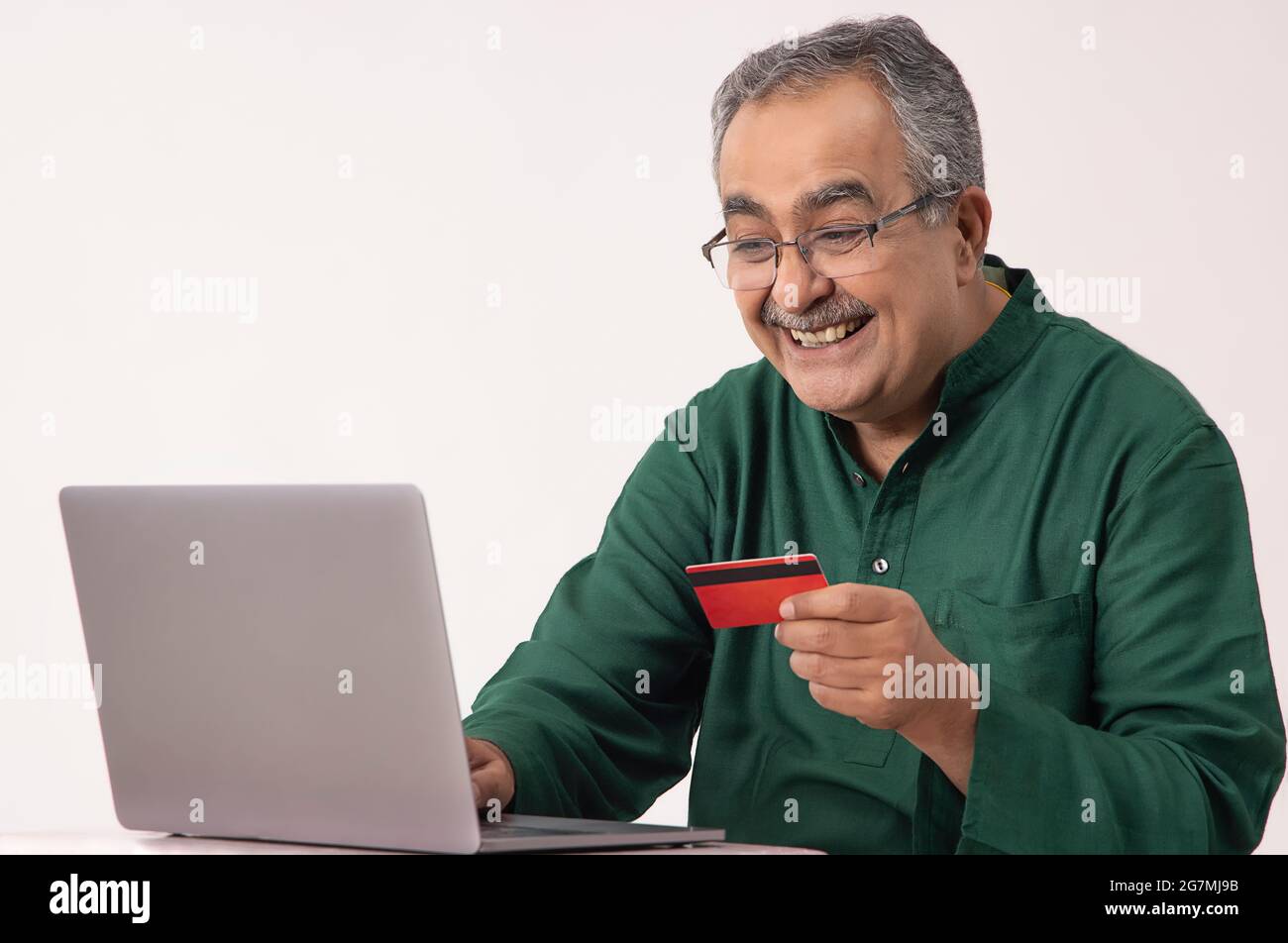 Debit transactions hi-res stock photography and images - Alamy