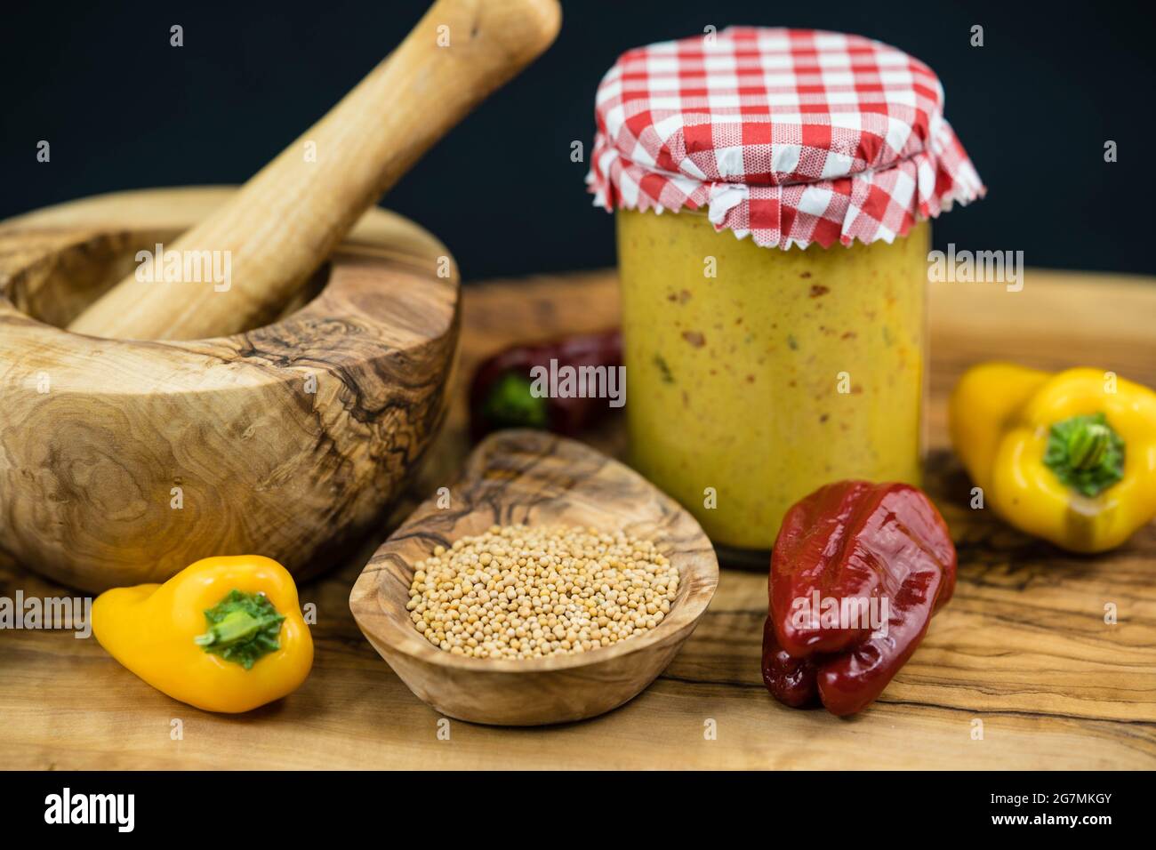 Extra mustard hi-res stock photography and images - Alamy