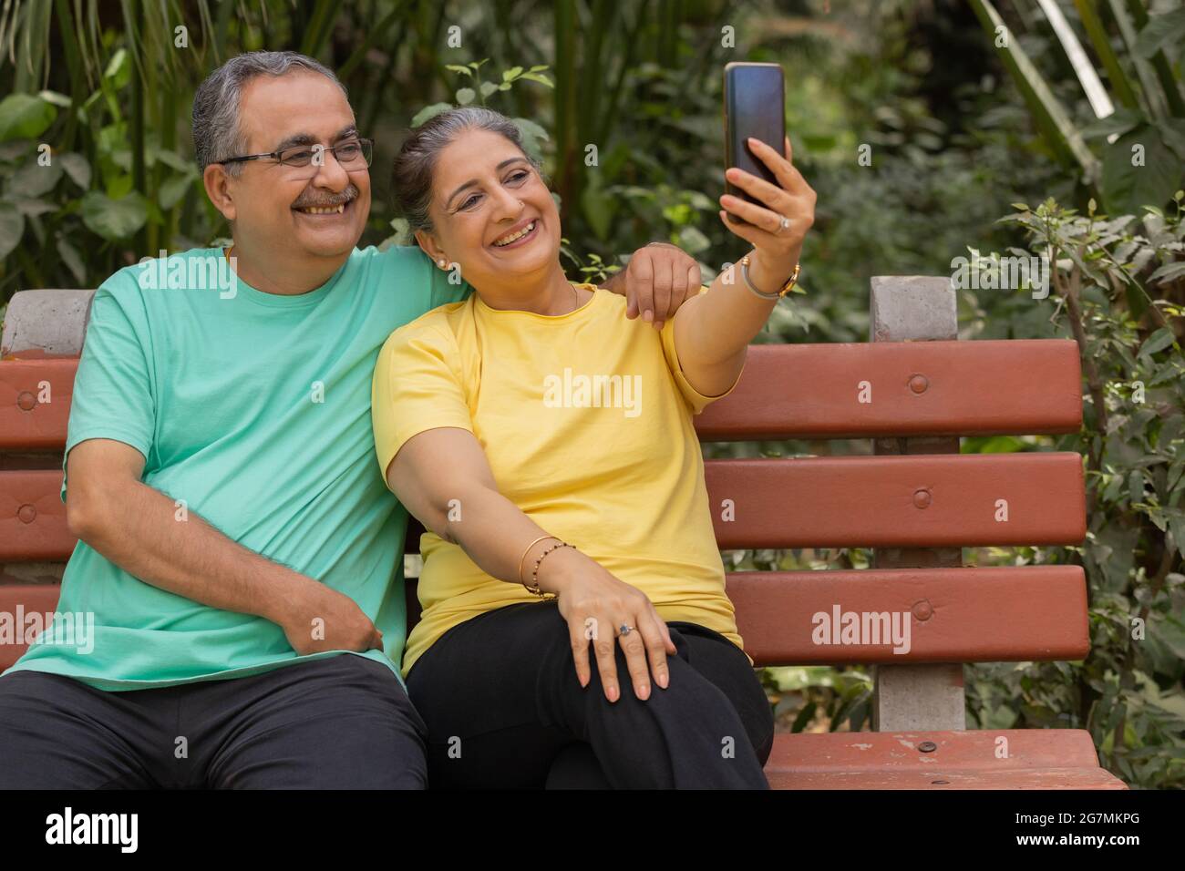 Click together hi-res stock photography and images - Alamy