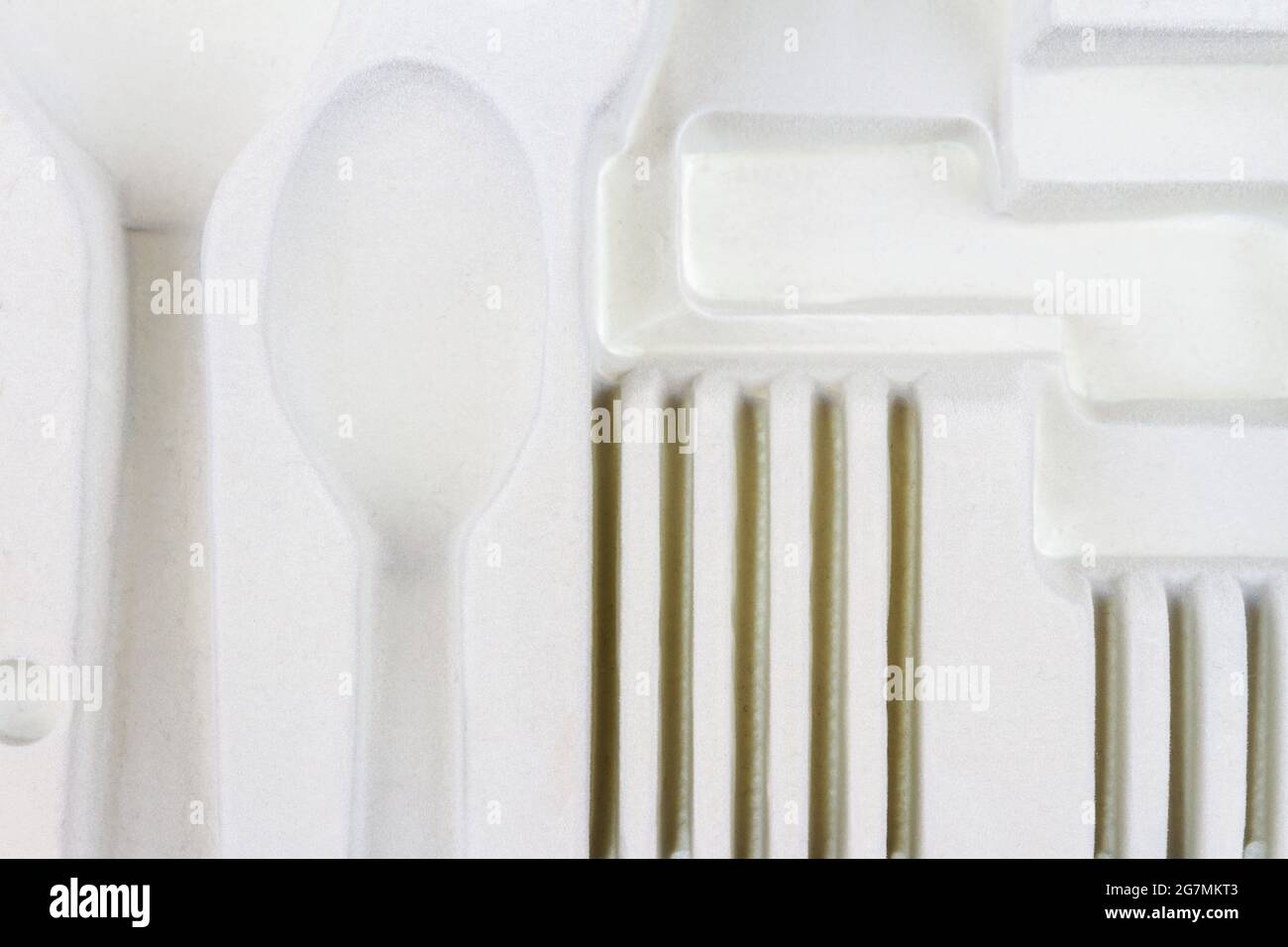 Close up of white empty paper cutlery box Stock Photo - Alamy