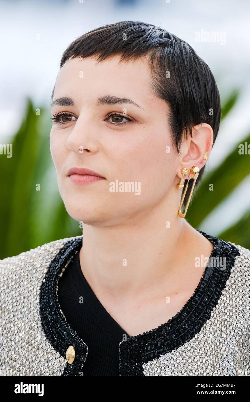 Palais des festivals, Cannes, France. 15th July, 2021. Jehnny Beth ...
