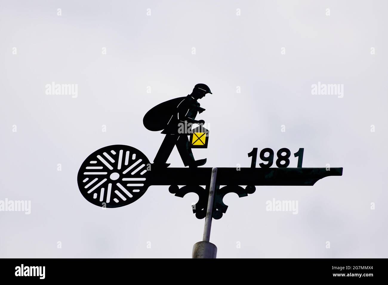 Weather vane silhouette hi-res stock photography and images - Alamy