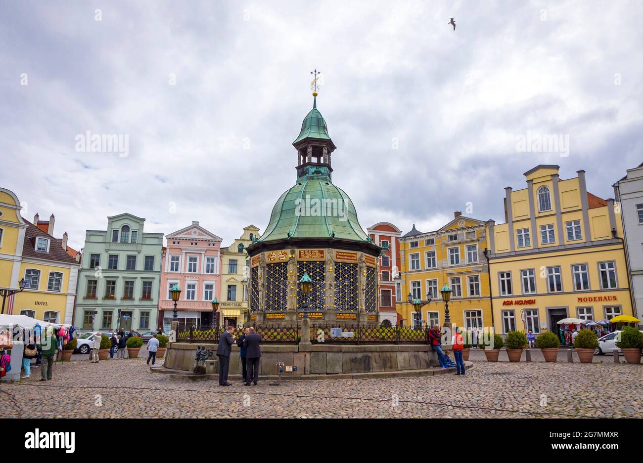 Nixe hi-res stock photography and images - Alamy