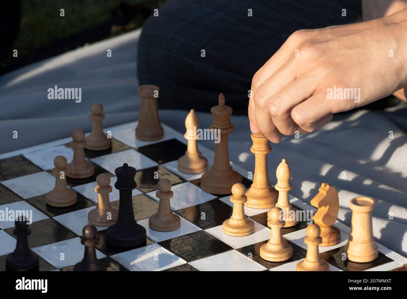 Black person playing chess hi-res stock photography and images - Alamy
