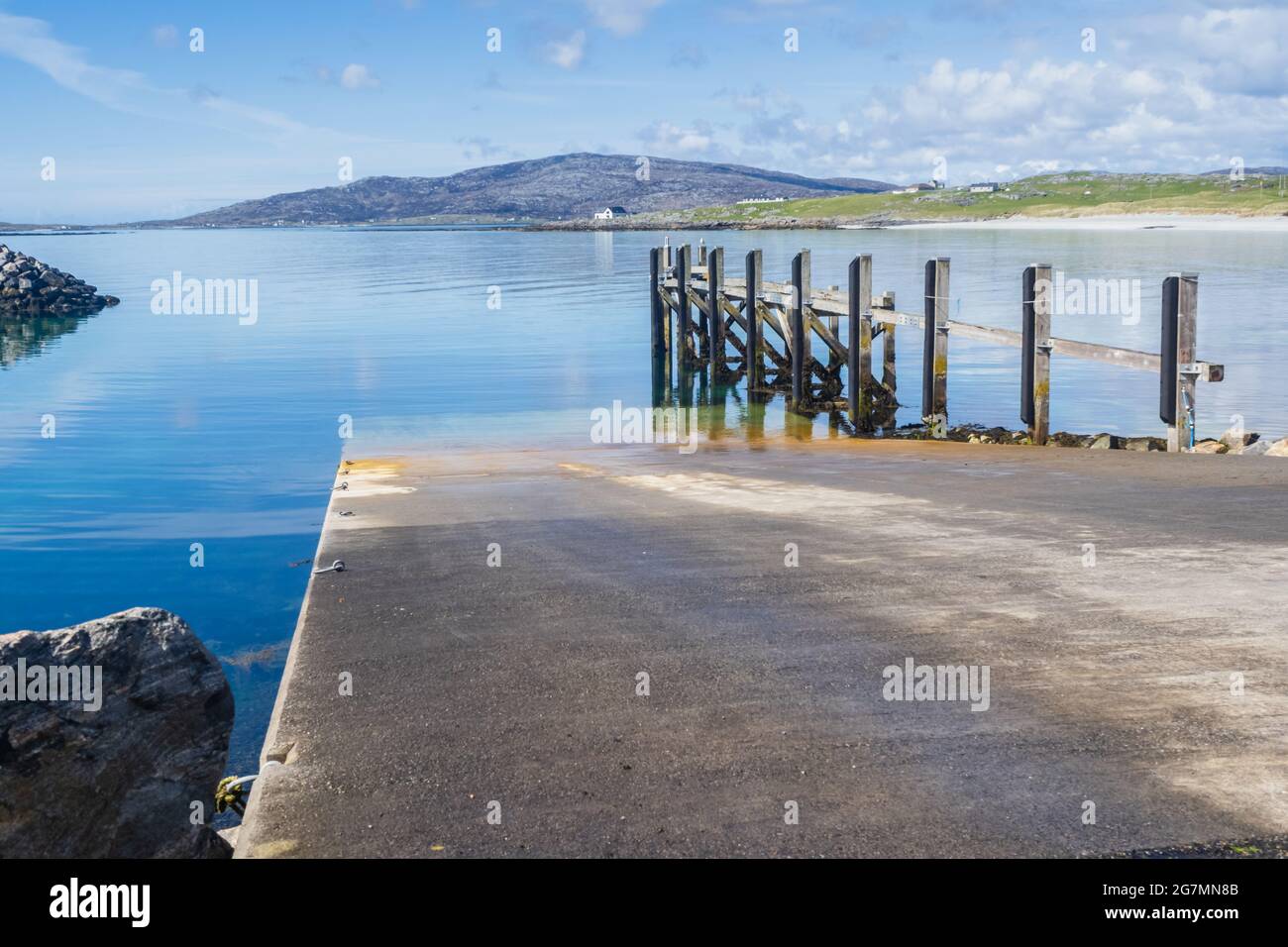 Eriskay ferry terminal hi-res stock photography and images - Alamy