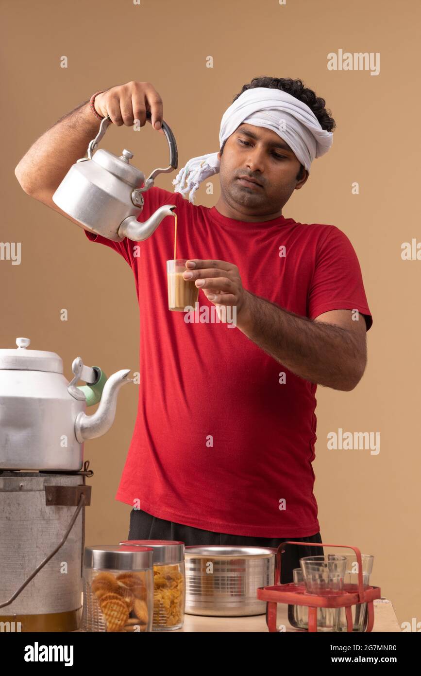 Tea seller hi-res stock photography and images - Alamy