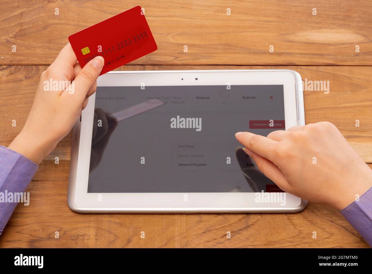 Digital transaction hi-res stock photography and images - Alamy