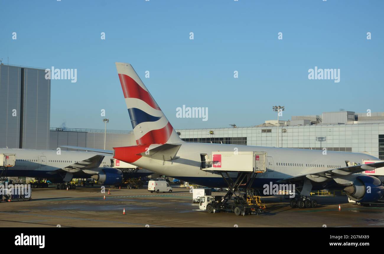 Aircraft stand gatwick hi-res stock photography and images - Alamy