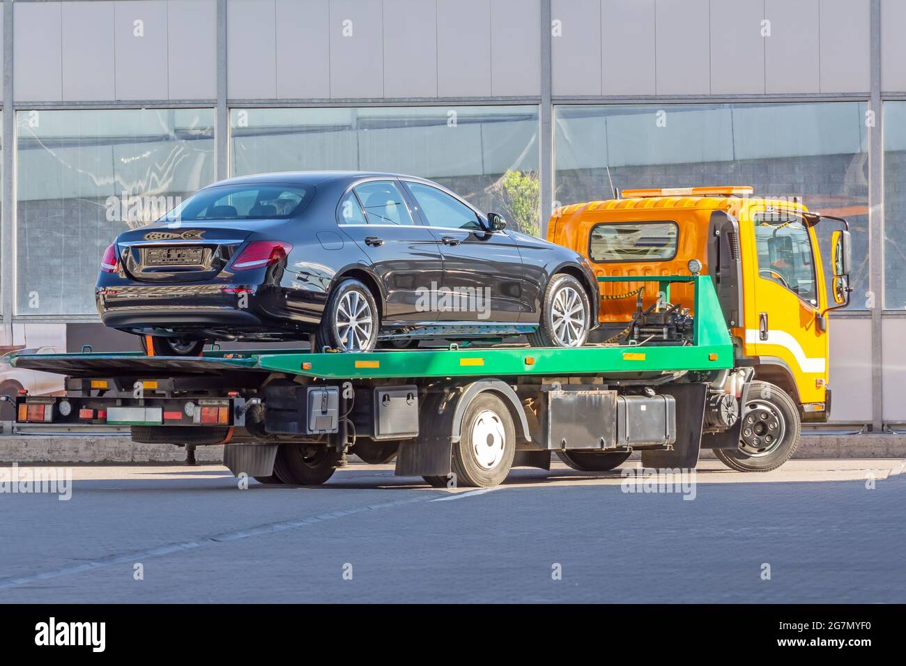 Police car recovery breakdown hi-res stock photography and images - Alamy