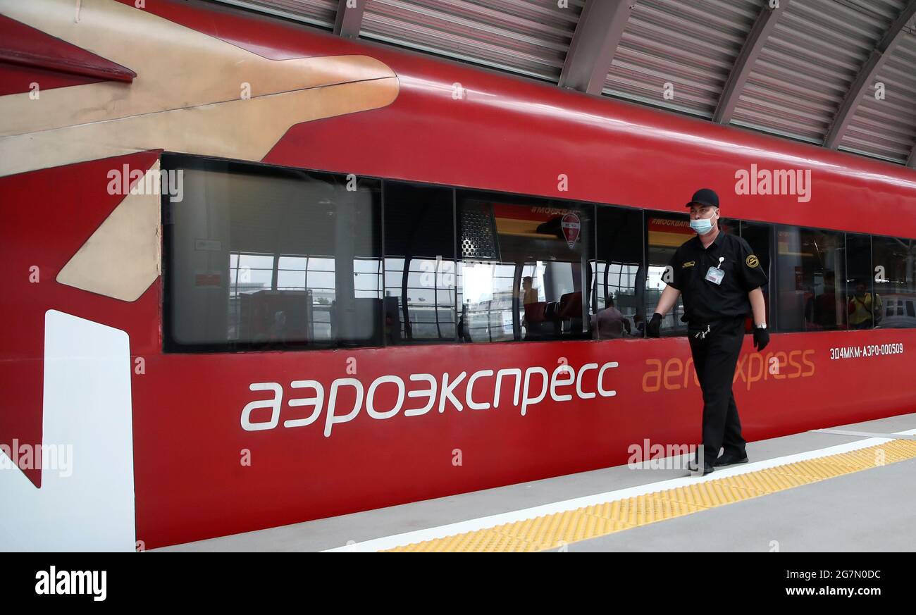 Two Storey Terminal Building High Resolution Stock Photography and ...