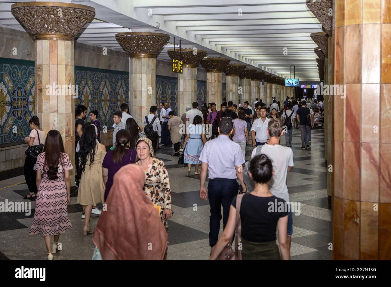 Paxtakor station hi-res stock photography and images - Alamy