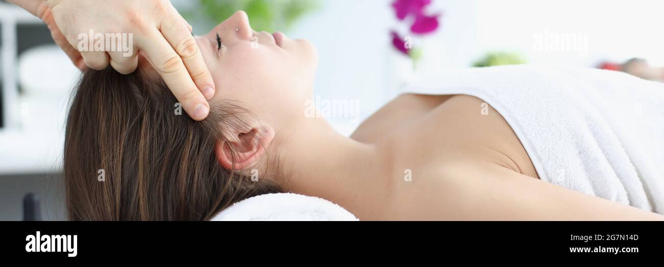 Woman masseur hi-res stock photography and images - Alamy