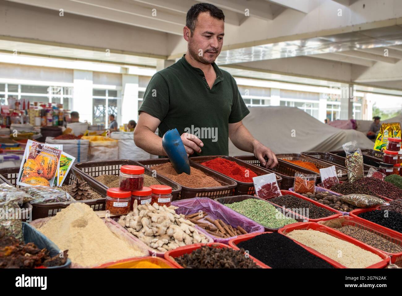 Siyob Bazaar, aka Siab Bazaar, Samarkand, Uzbekistan Stock Photo - Alamy