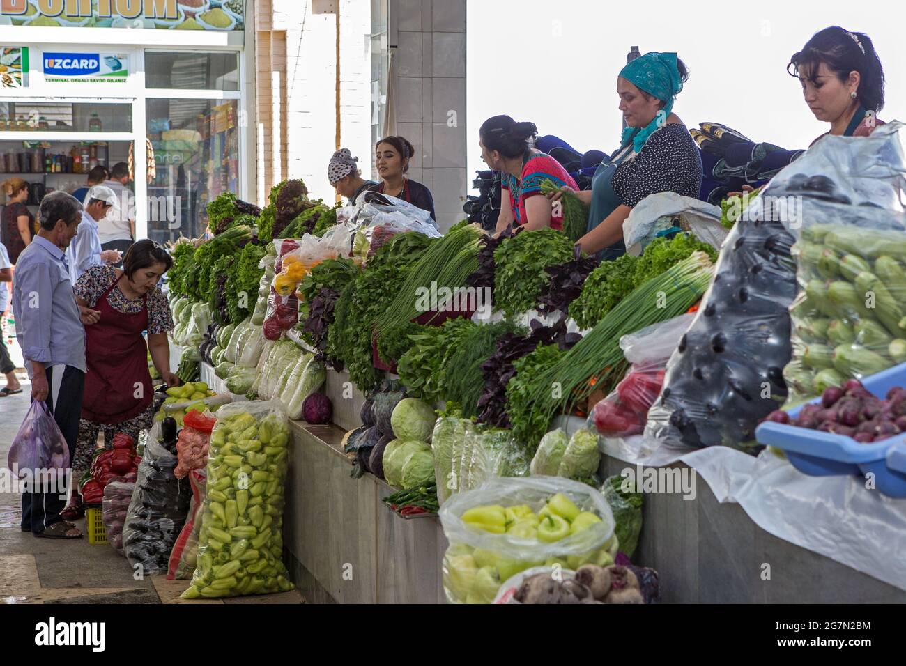 Siyob Bazaar, aka Siab Bazaar, Samarkand, Uzbekistan Stock Photo - Alamy
