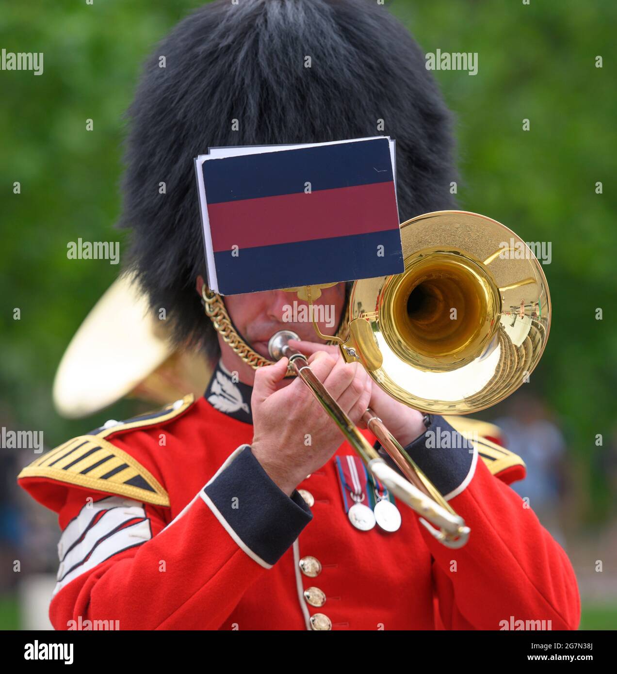 Scots guards trombone hi-res stock photography and images - Alamy