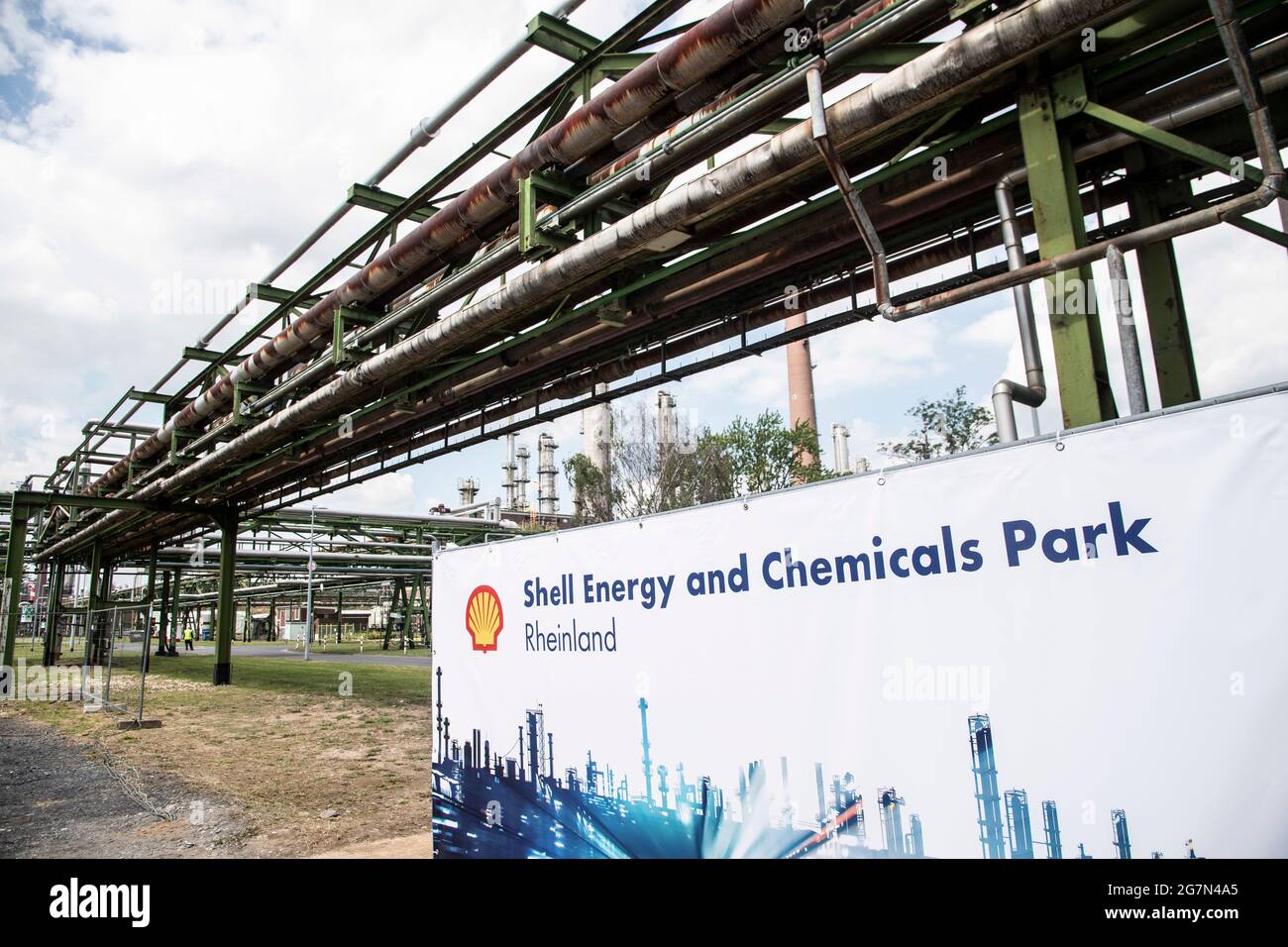Wesseling, Deutschland. 02nd July, 2021. Shell Energy sign at Chemicals ...