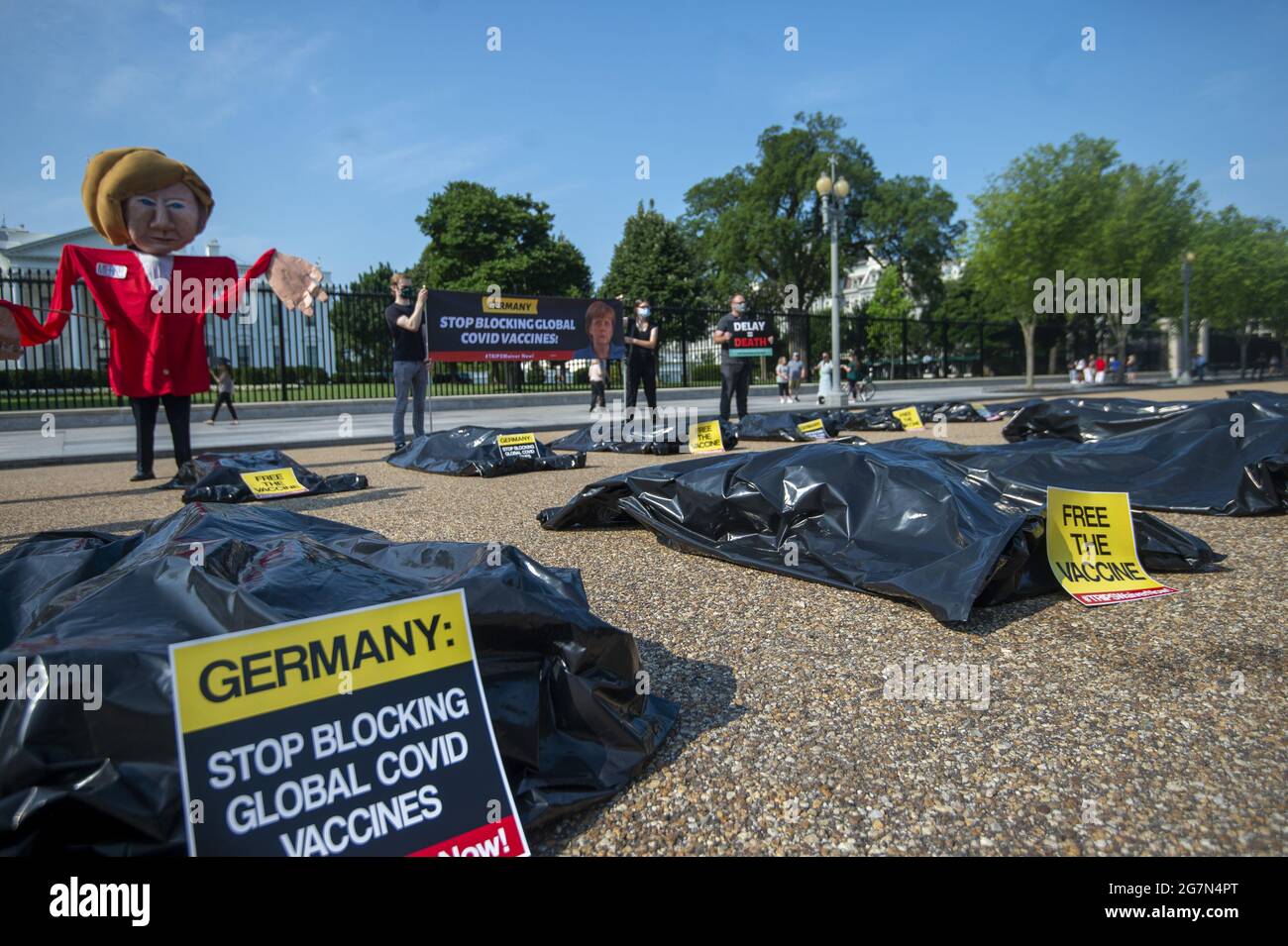 Angela merkel watch hi-res stock photography and images - Alamy