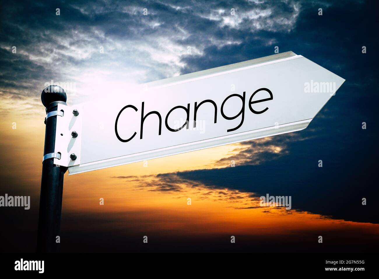 Signboard with one arrow hi-res stock photography and images - Alamy