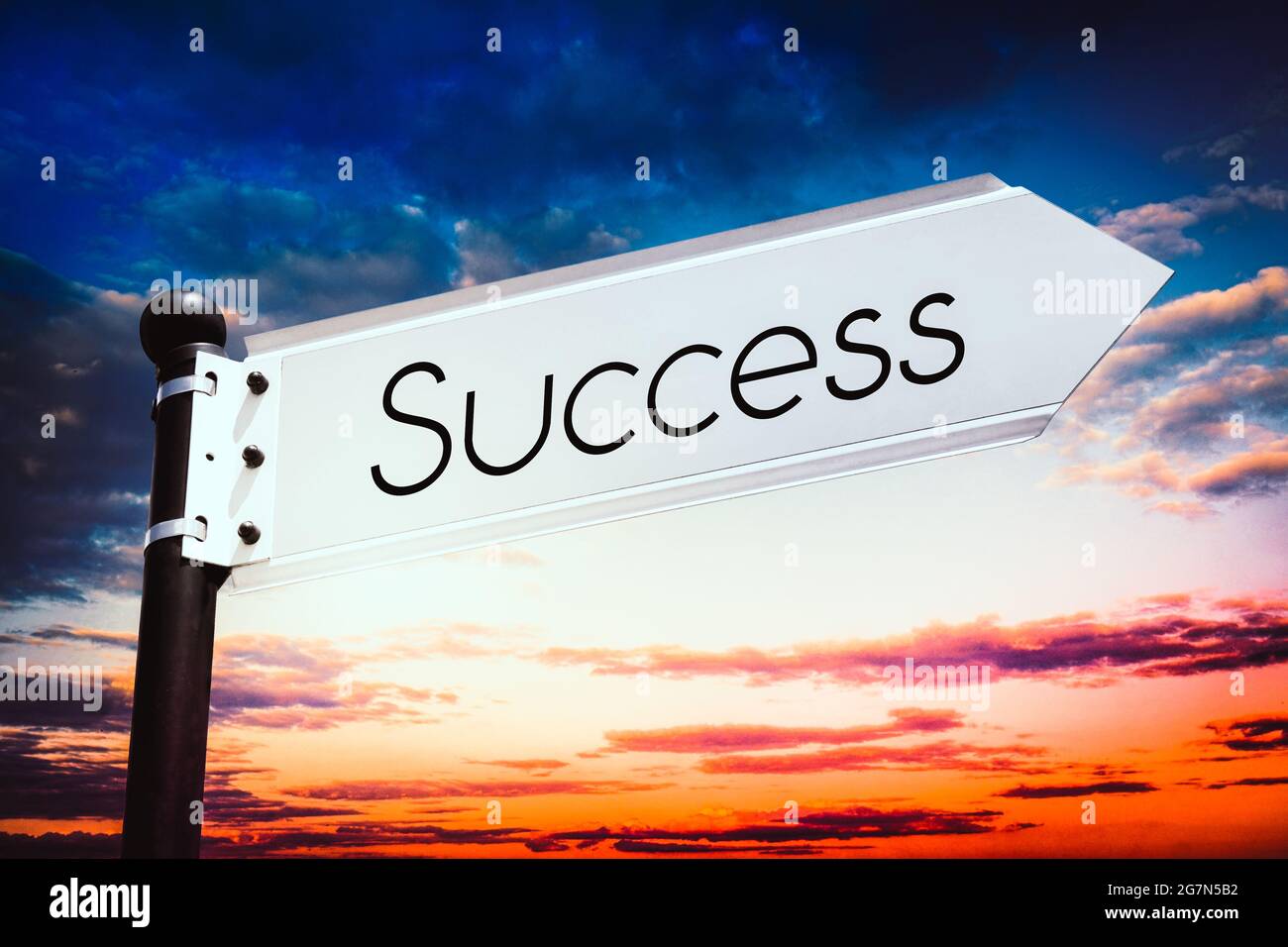 Success signpost hi-res stock photography and images - Alamy