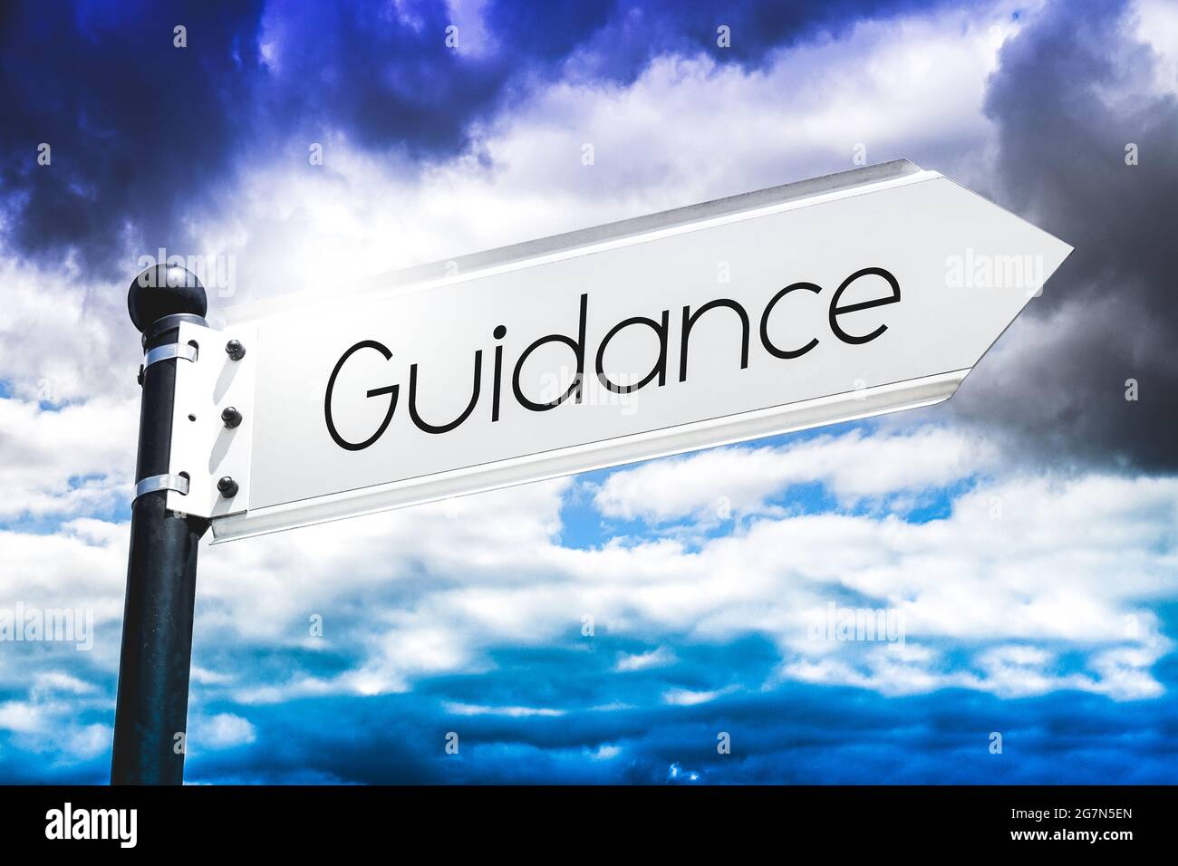 Guidance - signpost with one arrow, sky in background Stock Photo - Alamy