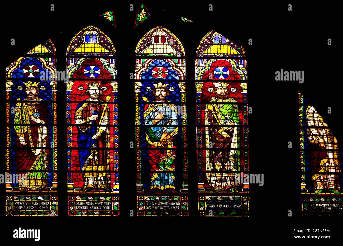 Basilica de saint denis exterior hi-res stock photography and images ...