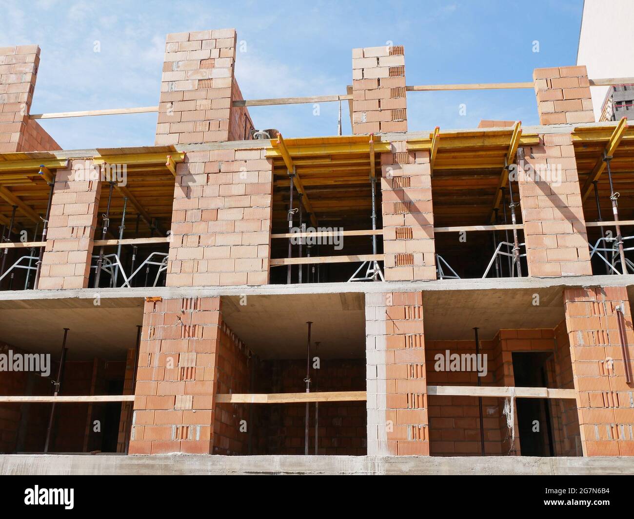 Construction of a new apartment building Stock Photo - Alamy