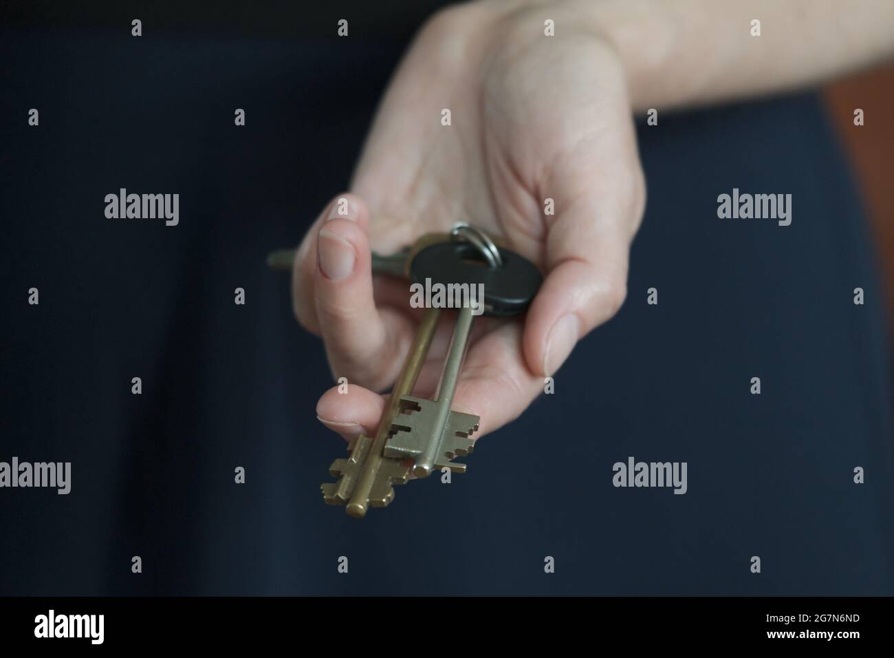 Hand lock hi-res stock photography and images - Alamy