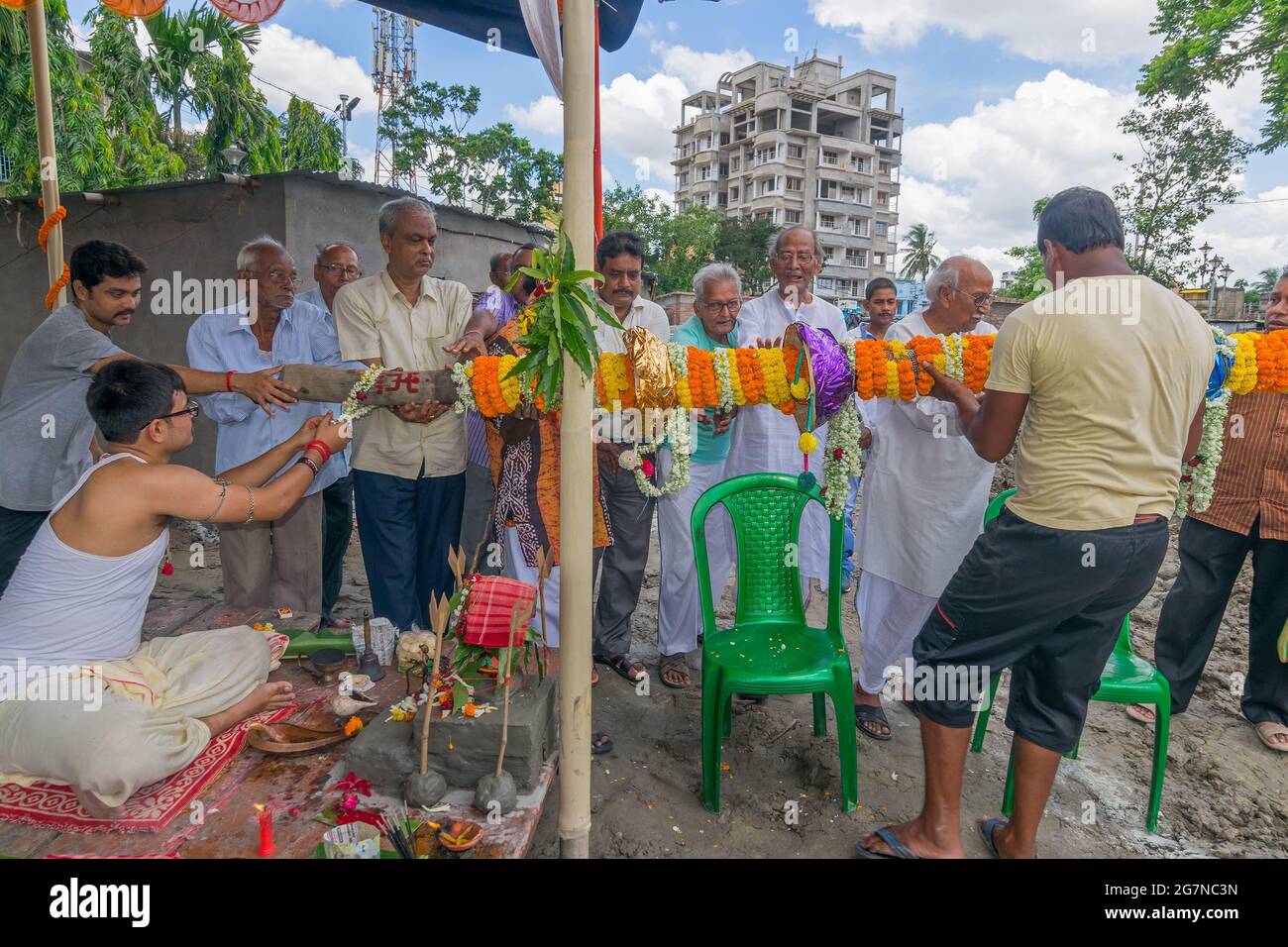 HOWRAH, WEST BANGAL,INDIA - JULY 7TH, 2017 : khutipuja, the starting ...