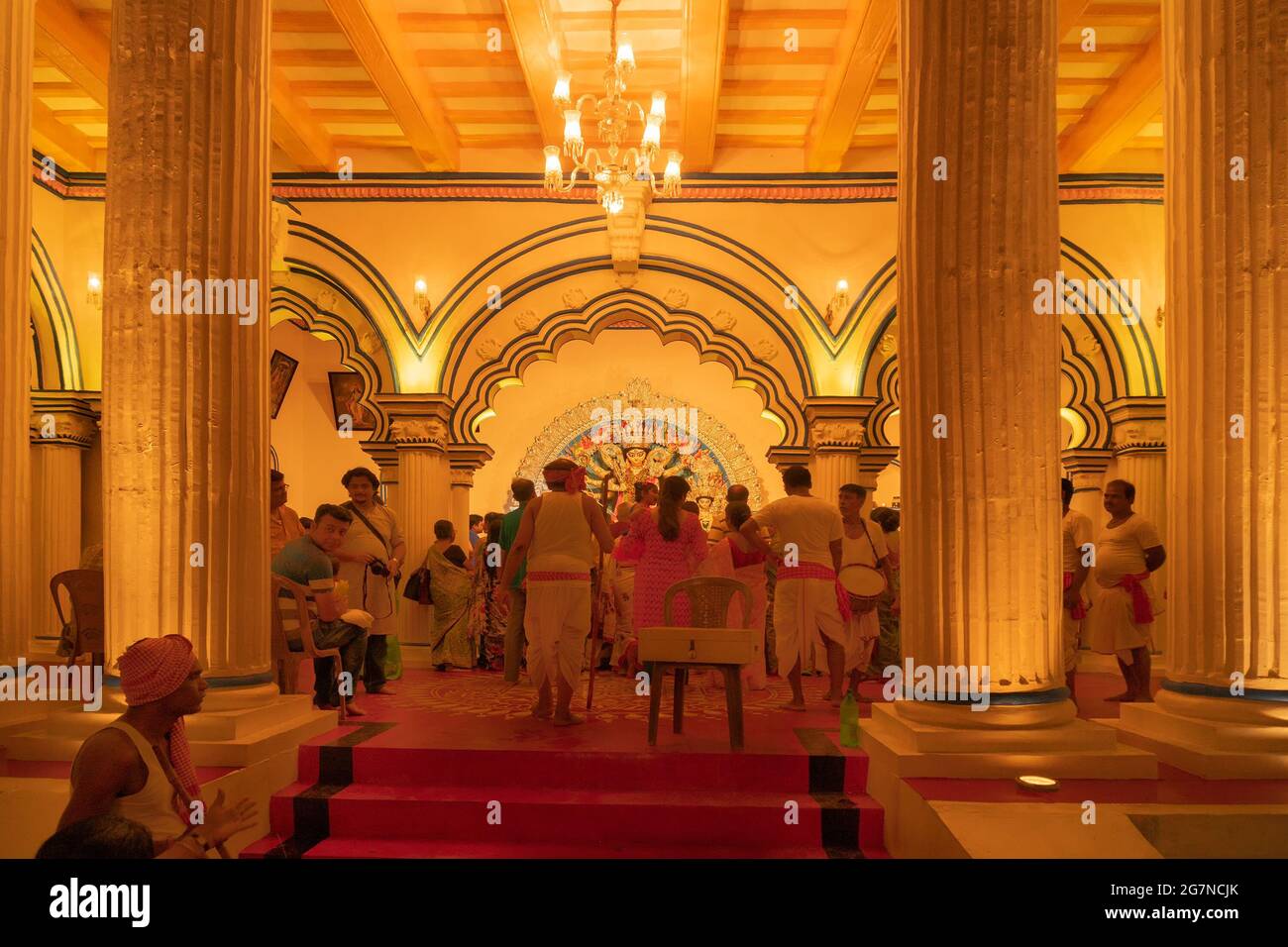 KOLKATA , INDIA - SEPTEMBER 28, 2017 : Night image of decorated Durga ...