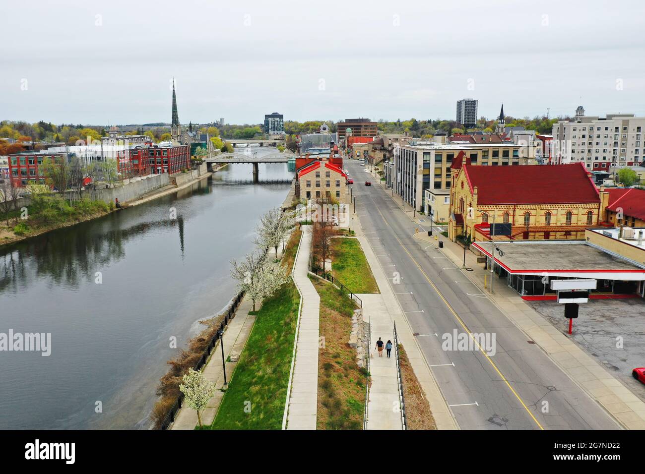 Cambridge housing and countryside hi-res stock photography and images ...