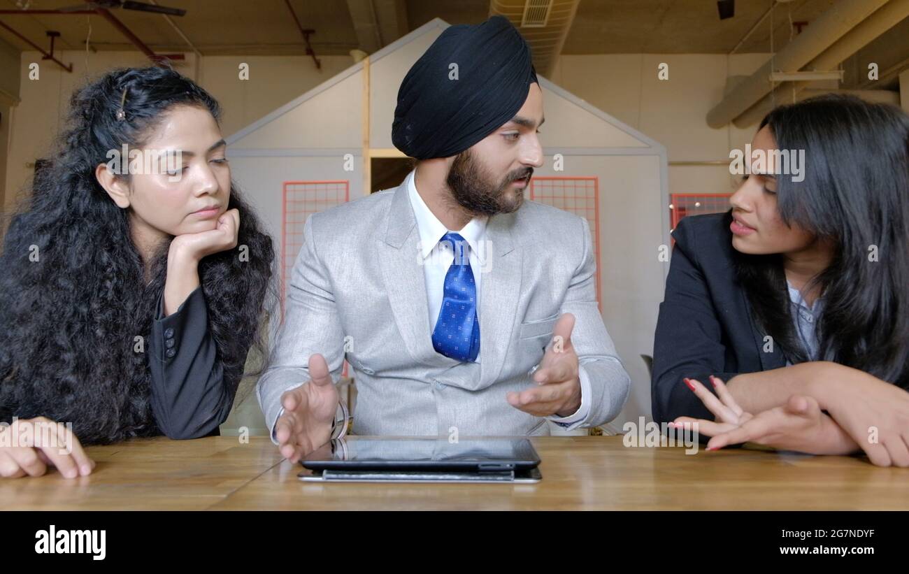 Group of Indian people working in the office Stock Photo - Alamy
