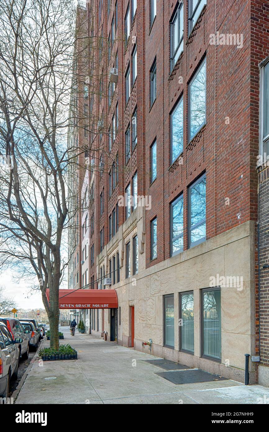 7 Gracie Square is an Art Deco cooperative with a stunning set of hand ...