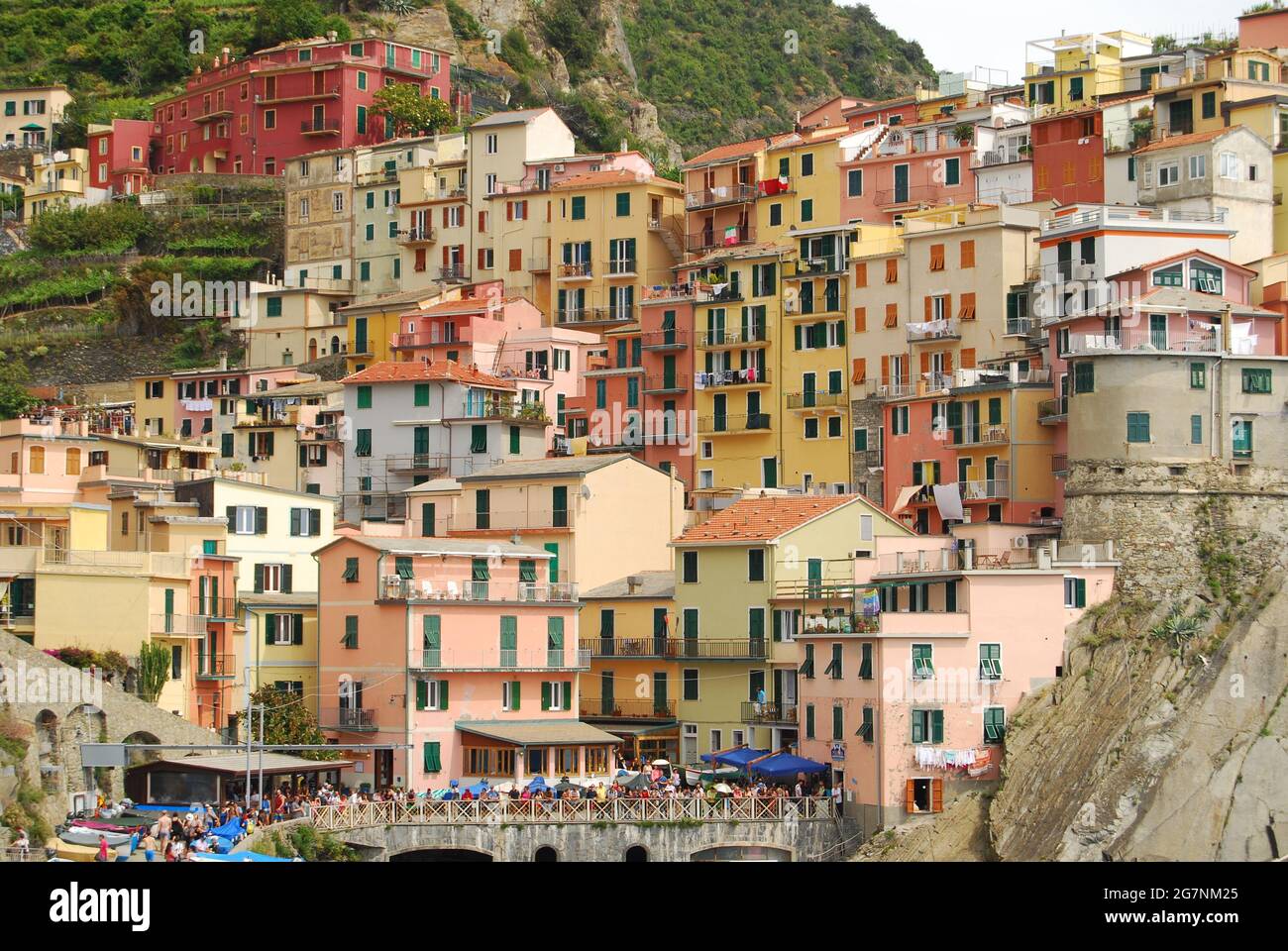 Cinque Terre Italy: Monterosso, Vernazza, Corniglia, Manarola and ...
