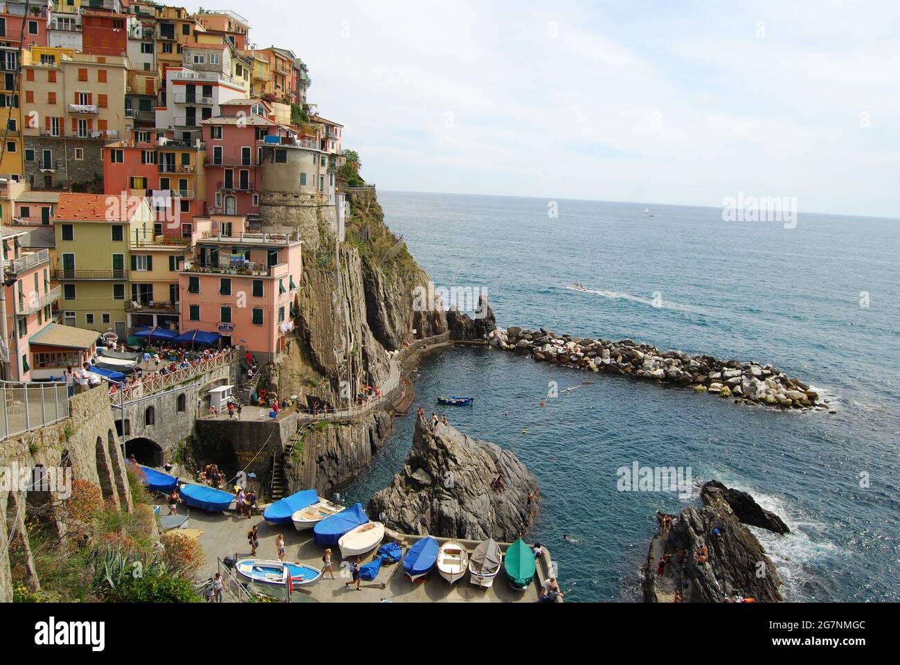 Cinque Terre Italy: Monterosso, Vernazza, Corniglia, Manarola and ...