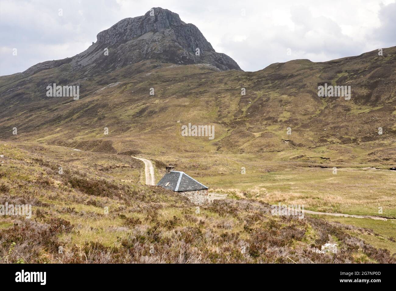 Bothy highlands hi-res stock photography and images - Alamy