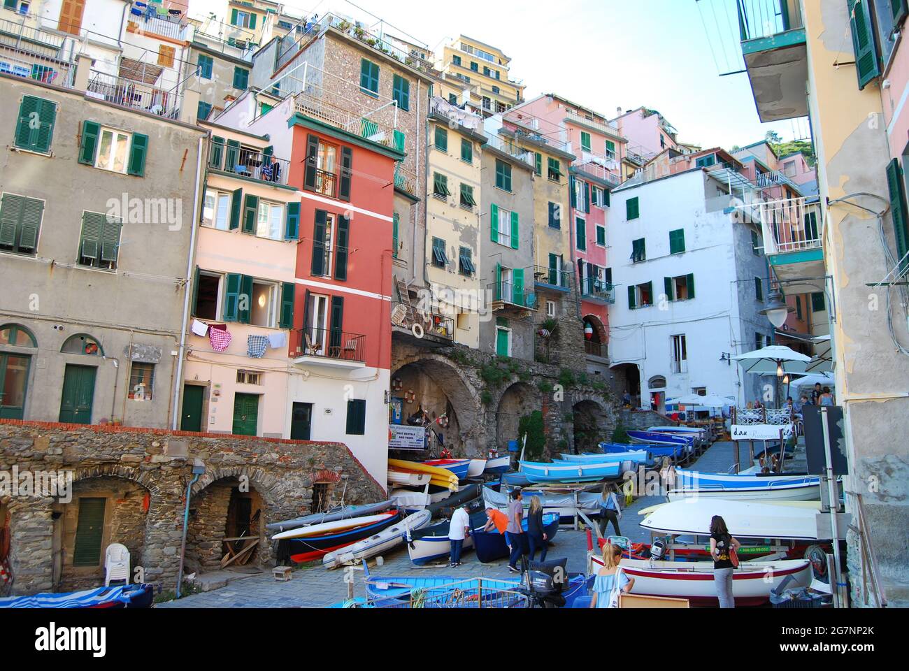 Cinque Terre Italy: Monterosso, Vernazza, Corniglia, Manarola and ...