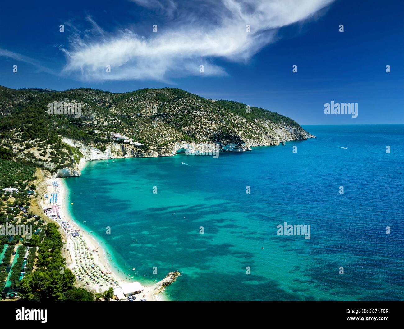Gargano beach arch hi-res stock photography and images - Alamy