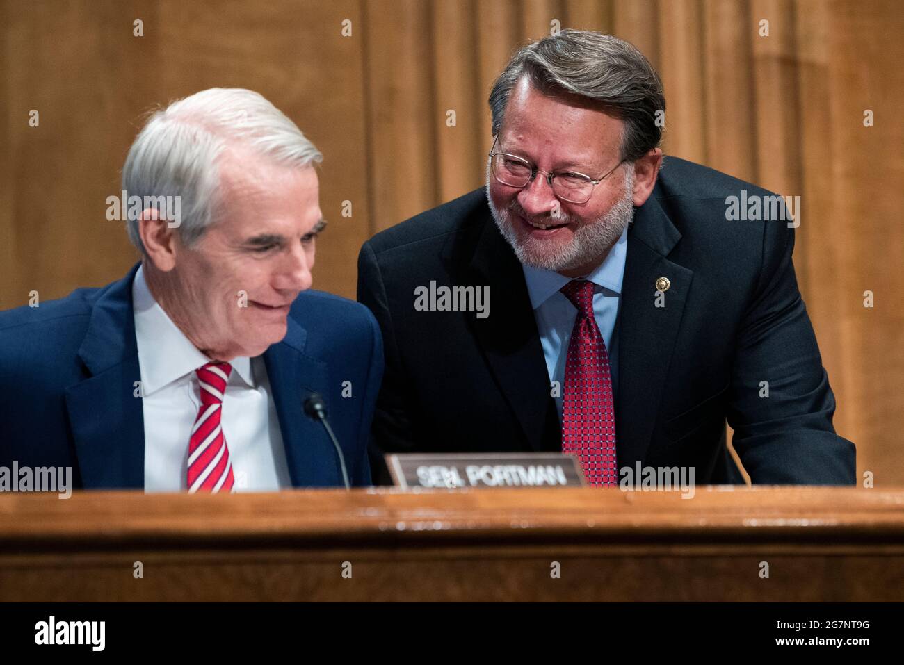 Robert l santos High Resolution Stock Photography and Images - Alamy